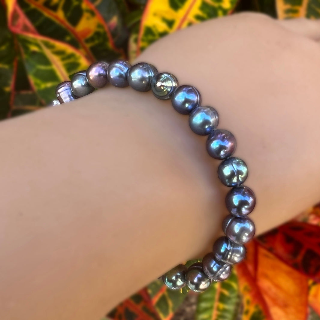 Bracelets – Showcase Hawaii