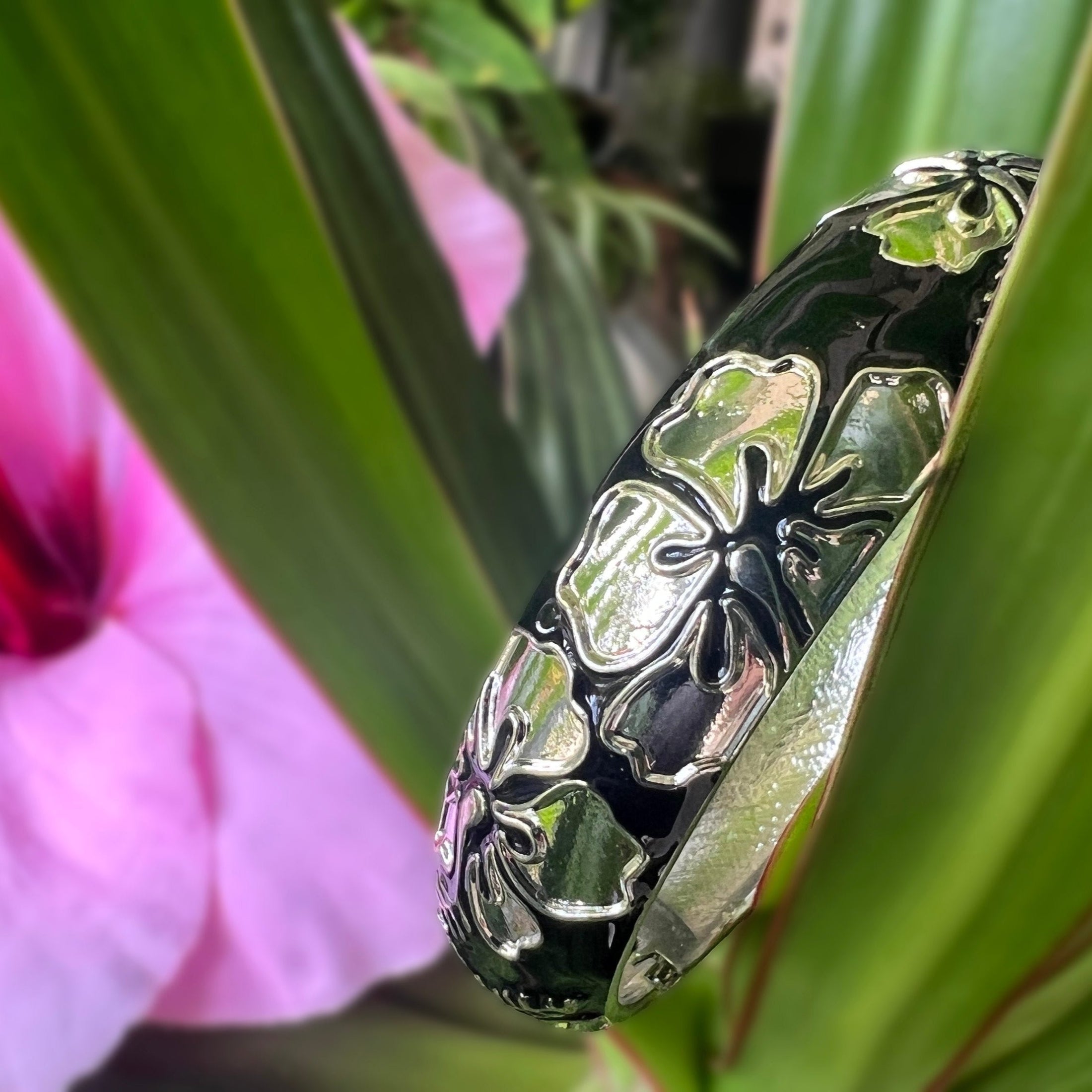 NEW! Puanani Hibiscus Flower Bangle Set of 2 – Showcase Hawaii
