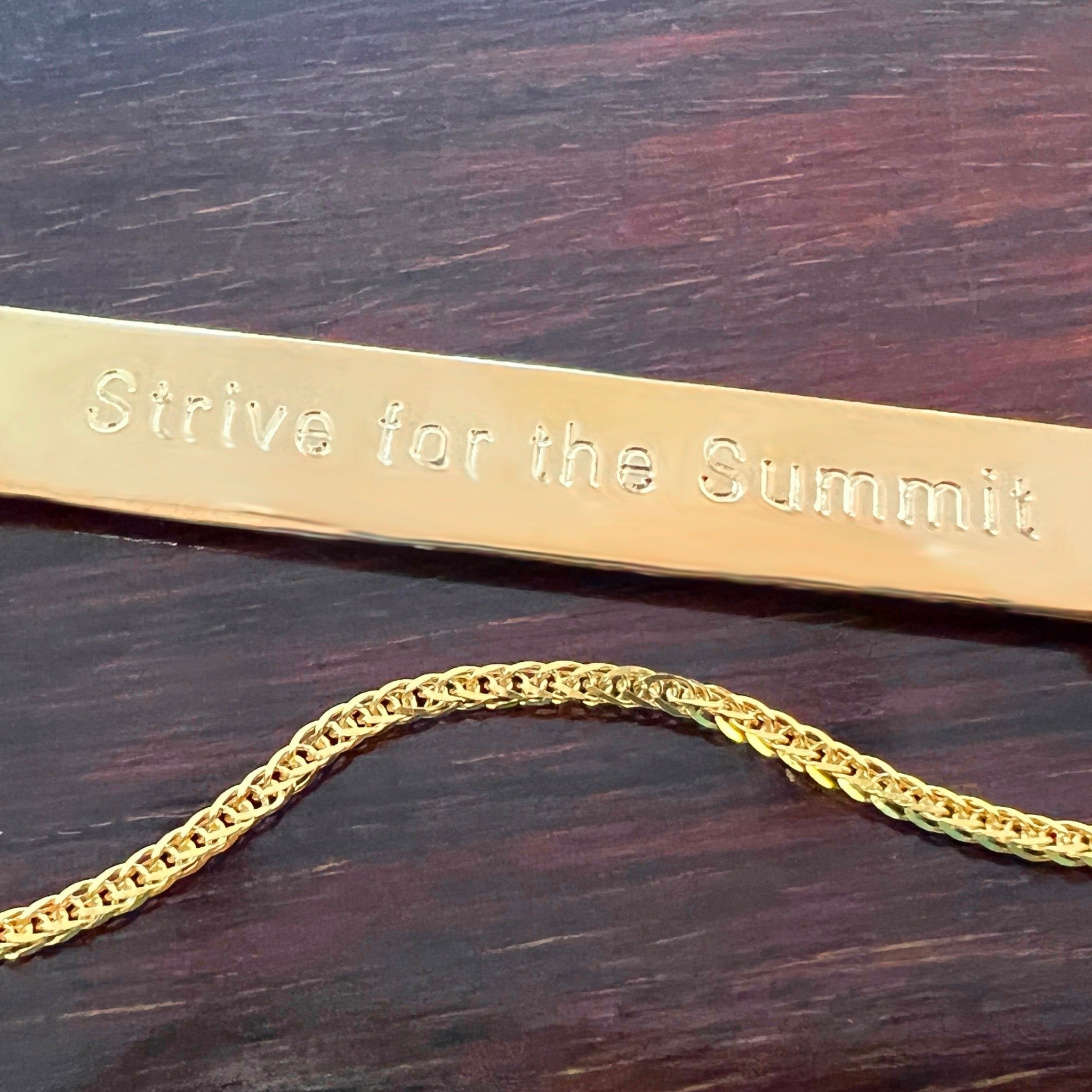 Custom Hawaiian Scroll 8mm Nameplate – Showcase Hawaii