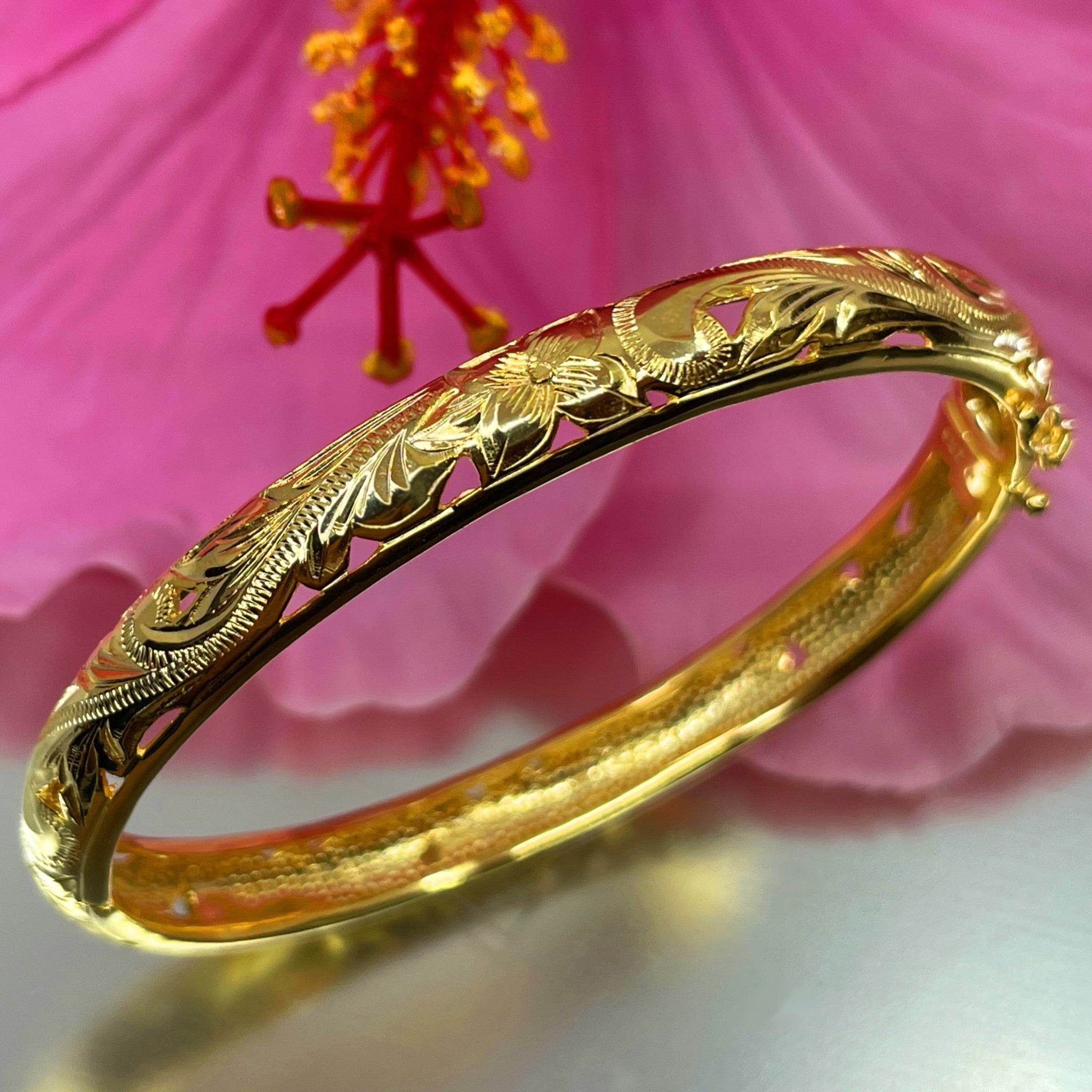 Hawaiian Scroll Hinge Bracelet – Showcase Hawaii